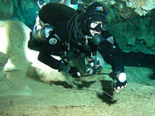 Cenote and cavern diving - Villas DeRosa Akumal Beach Resort :: Aquatech-Cave-Diving-Center